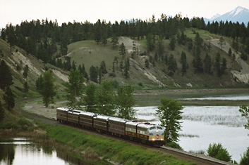 ToysPeriod's Luxury Passenger Train Review - Uncategorized - Ask Toy Tech