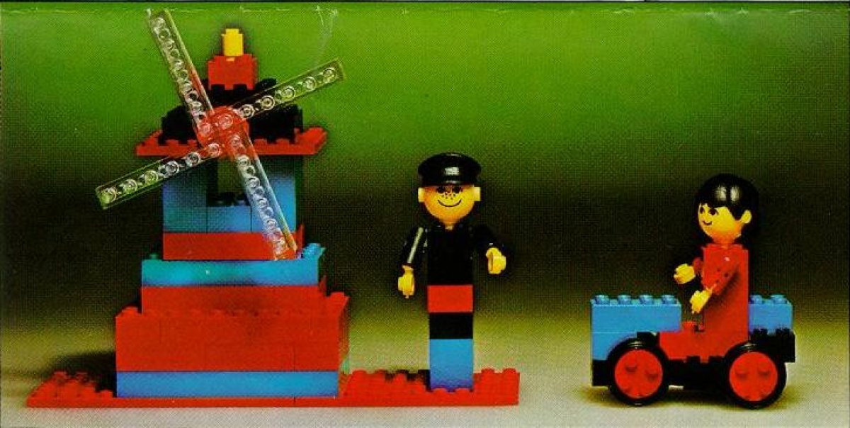 Building Set with People LEGO Reference Inventories and Instructions