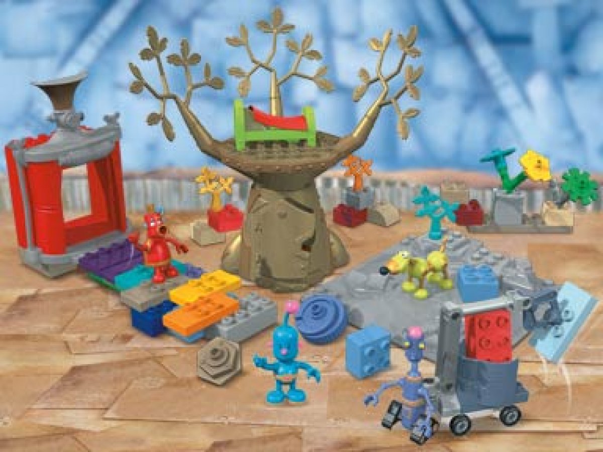 Little Robots Explore LEGO Set Reference Inventories and Instructions