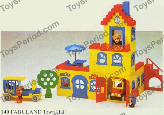 LEGO 140-1 Town Hall Set Parts List