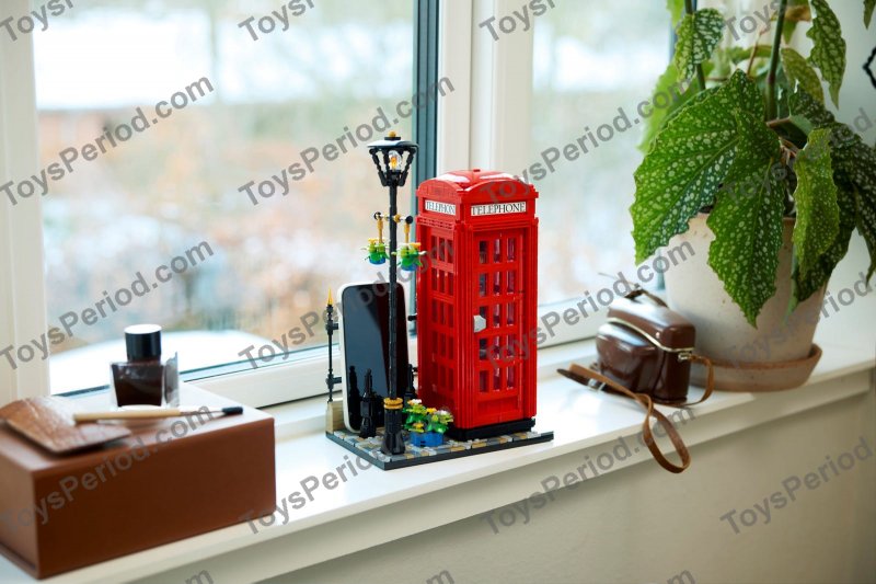 LEGO 21347 Red London Telephone Box Set Parts List
