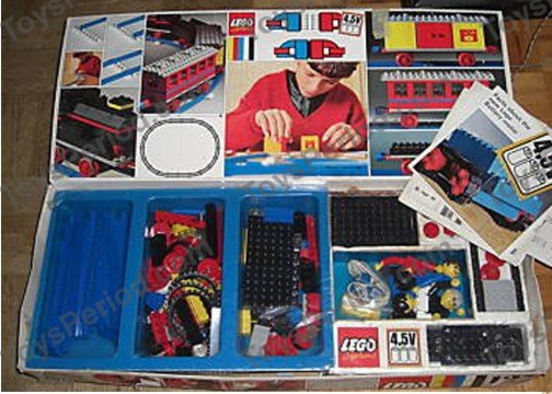 LEGO 127 Train Set with 3 Wagons Instructions and Parts List