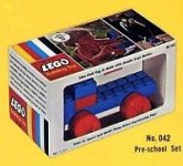 LEGO 042 Jumbo Brick Pull Toy Set Parts List