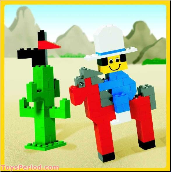 LEGO 4028 World of Bricks Blue Bucket Instructions and Parts List