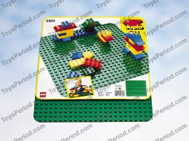 LEGO 2304 Large Green Building Plate Set Parts List