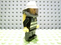 LEGO 7904-23 Advent Calendar 2006, City (Day 22) Firefighter Set Parts List