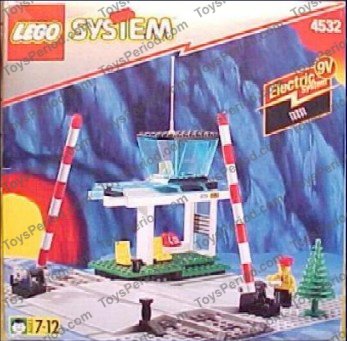 LEGO 4532 Manual Level Crossing Instructions and Parts List
