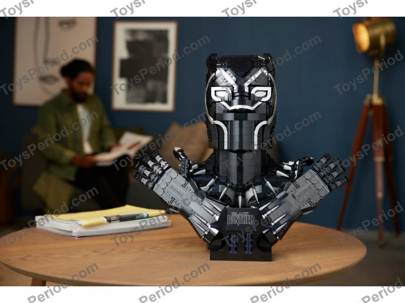 LEGO 76215 Black Panther Set from 2022 | LEGO Reference