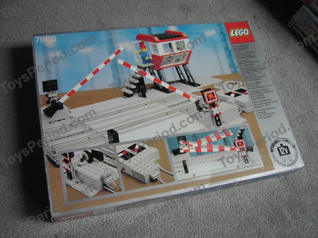 LEGO 7866 Level Crossing with Electric Gates Instructions and Parts List