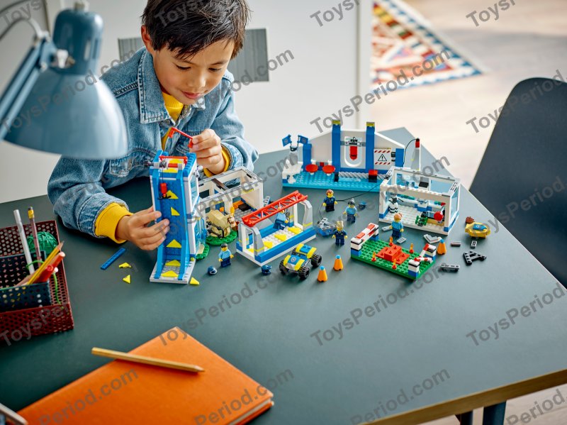 LEGO 60372 Police Training Academy Set Parts List